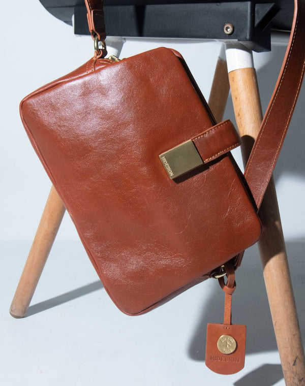 Structured Bags – Leather Collection